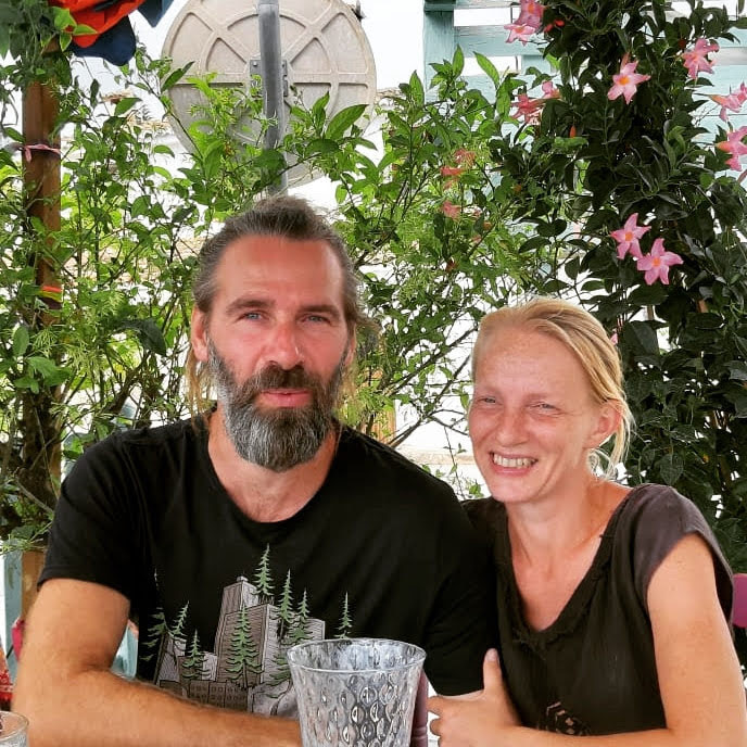 WIE ZIJN WE? :: tkringelhofbos